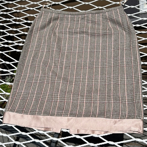 Kay Unger | Skirts | 4 Kay Unger Virgin Wool Skirt In Soft Pink Taupe ...
